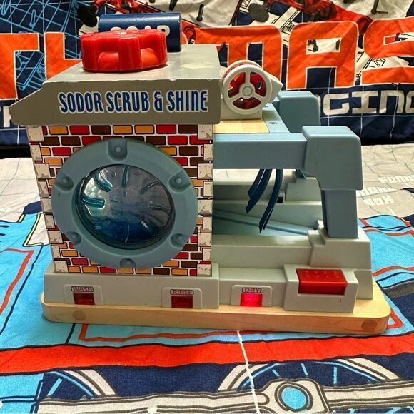 Thomas & Friends | Toys | Thomas Friends Woodensodor Scrub Shine Car ...